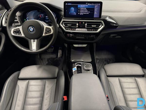 Grey BMW iX3 2024 in Marupe, with an engine capacity of 0.00 L and mileage of 22 thousand km for 45990 €, photo 8 on AUTOMOTO.COM.LV