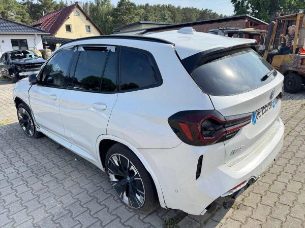 Balts BMW iX3 2022 Kauņa, ar dzinēja tilpumu 0.00 L un nobraukumu 40 tūkst. km par 18900 €, foto 8 vietnē AUTOMOTO.COM.LV