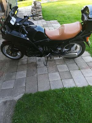 Melns BMW K 1100 1993 Šakiai, ar dzinēja tilpumu 1.10 L un nobraukumu 70 tūkst. km par 1500 €, foto 3 vietnē AUTOMOTO.COM.LV