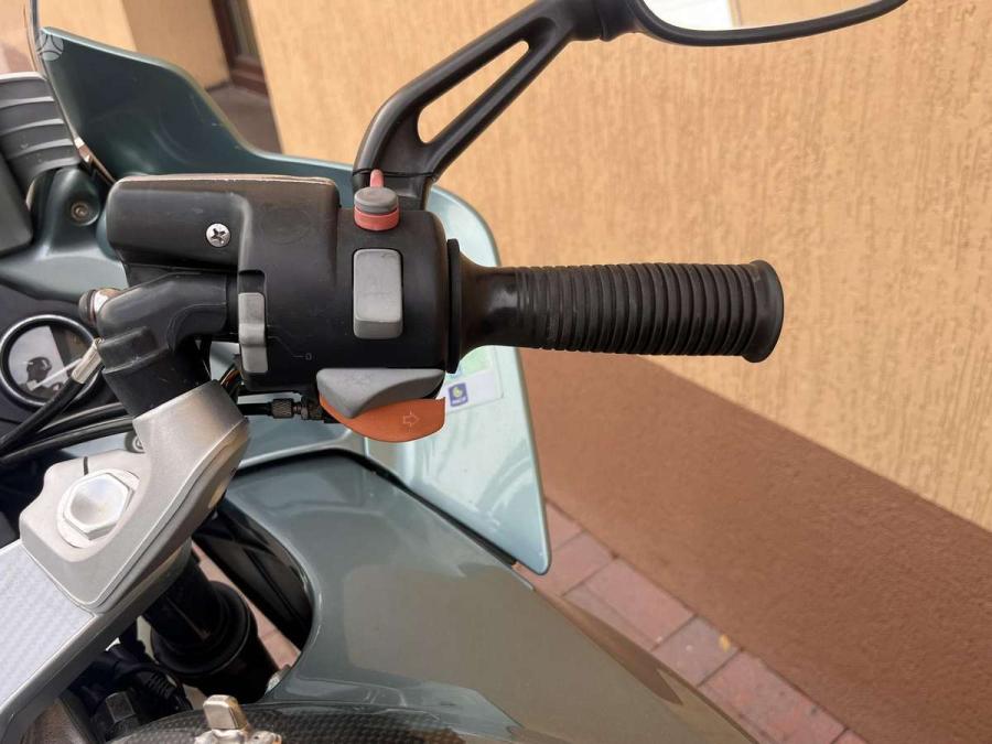 Zils BMW K 1200GT 2003 Tauragė, ar dzinēja tilpumu 1.17 L un nobraukumu 102 tūkst. km par 1900 €, foto 11 vietnē AUTOMOTO.COM.LV