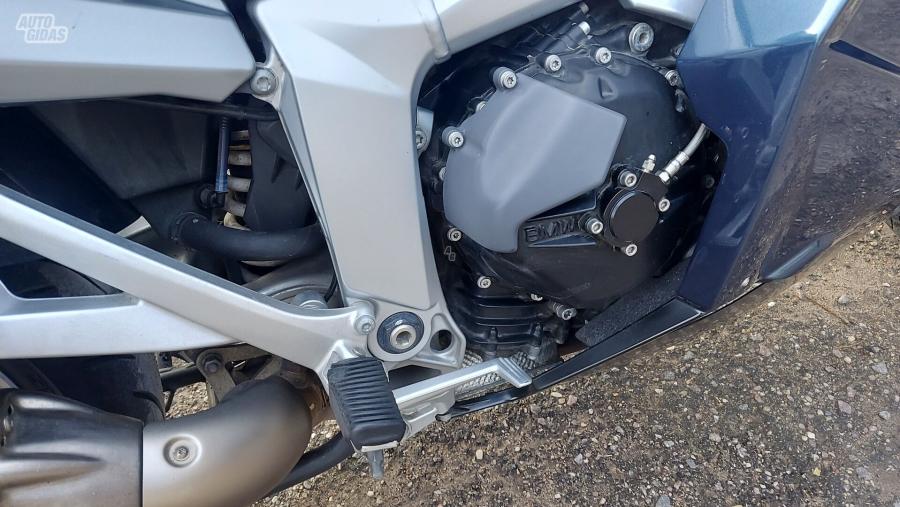 Zils BMW K 1200GT 2007 Viļņa, ar dzinēja tilpumu 1.20 L un nobraukumu 85 tūkst. km par 4000 €, foto 15 vietnē AUTOMOTO.COM.LV