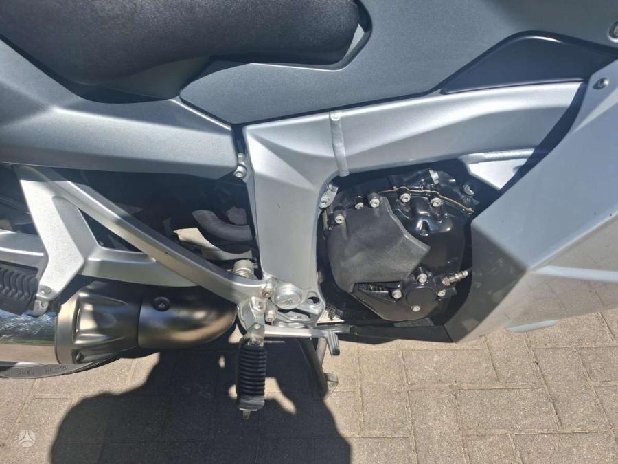 Grey BMW K 1200GT 2006 in Kaunas, with an engine capacity of 1.20 L and mileage of 67 thousand km for 3950 €, photo 7 on AUTOMOTO.COM.LV