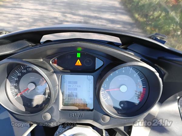 Pelēks BMW K 1200GT 2007 Tartu, ar dzinēja tilpumu 1.16 L un nobraukumu 34 tūkst. km par 3990 €, foto 9 vietnē AUTOMOTO.COM.LV