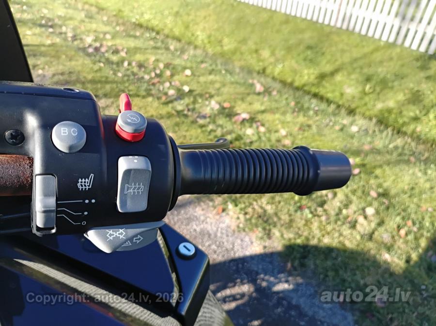 Pelēks BMW K 1200GT 2007 Tartu, ar dzinēja tilpumu 1.16 L un nobraukumu 34 tūkst. km par 3990 €, foto 10 vietnē AUTOMOTO.COM.LV