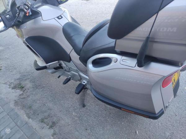 Pelēks BMW K 1200LT 2000 Panevēža, ar dzinēja tilpumu 1.20 L un nobraukumu 75 tūkst. km par 2100 €, foto 8 vietnē AUTOMOTO.COM.LV