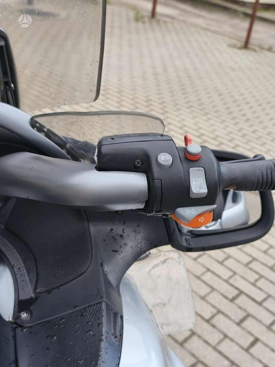 Grey BMW K 1200LT 2003 in Kaunas, with an engine capacity of 1.20 L and mileage of 138 thousand km for 2000 €, photo 10 on AUTOMOTO.COM.LV