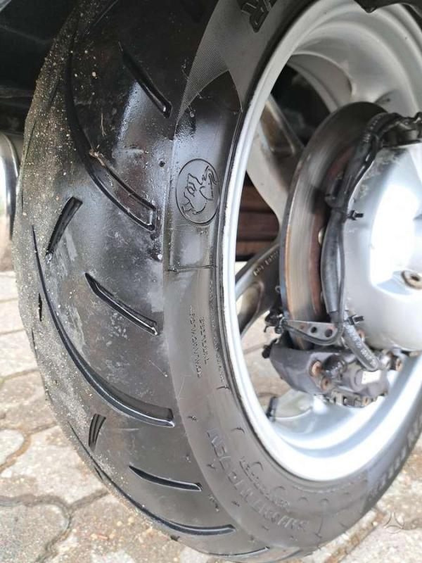 BMW K 1200LT 2004 Pasvalys, ar dzinēja tilpumu 1.20 L un nobraukumu 30 tūkst. km par 3350 €, foto 11 vietnē AUTOMOTO.COM.LV