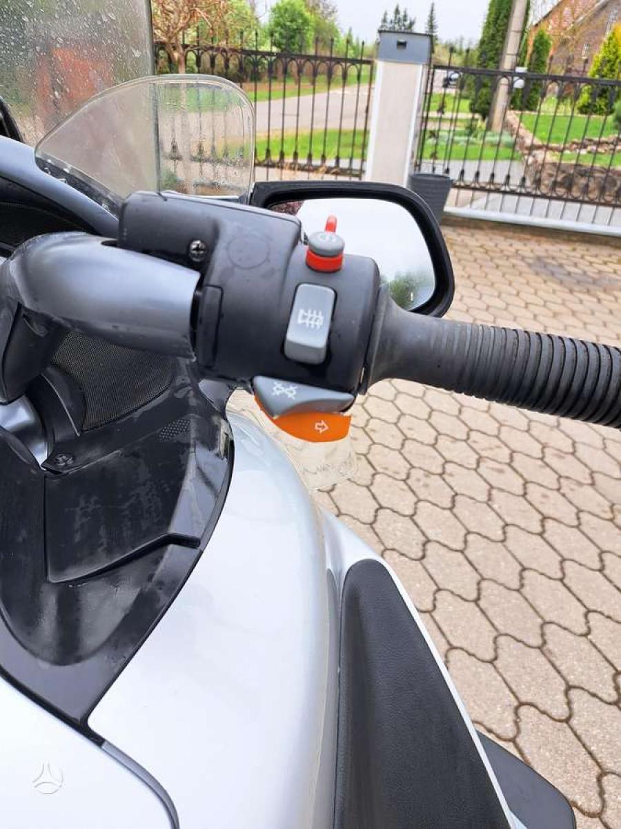 BMW K 1200LT 2004 Pasvalys, ar dzinēja tilpumu 1.20 L un nobraukumu 30 tūkst. km par 3350 €, foto 16 vietnē AUTOMOTO.COM.LV