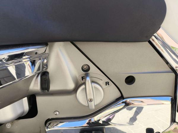 Белый БМВ K 1200LT 2004 в Каунас, объемом двигателя 1.20 л и пробегом 87 тыс. км за 4449 €, фото 6 на AUTOMOTO.COM.LV