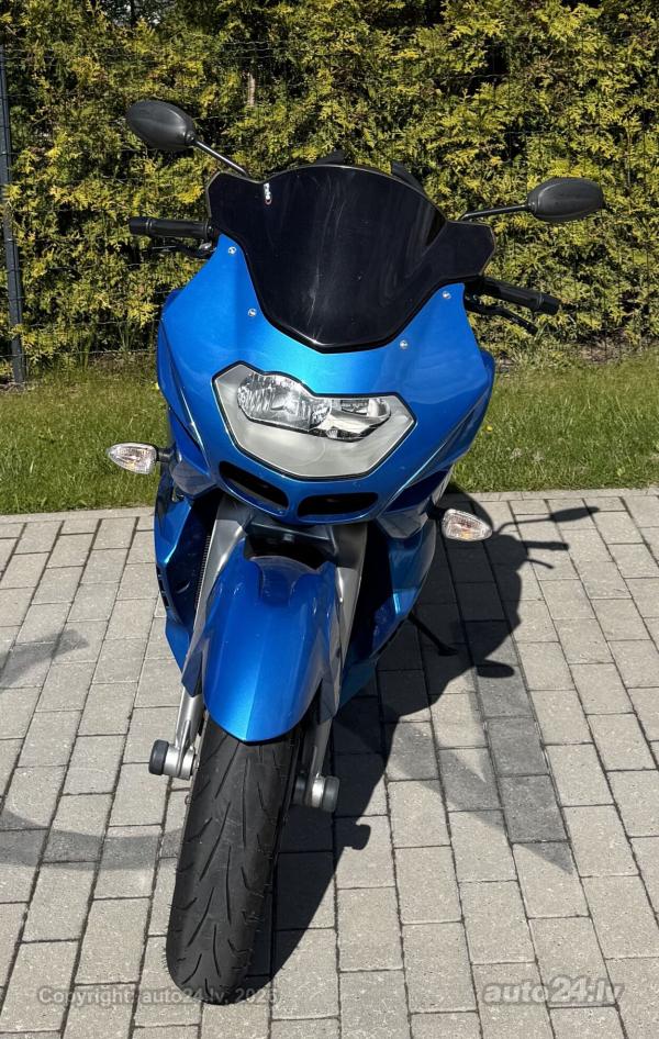 Синий БМВ K 1200R 2007 в Таллин, объемом двигателя 1.16 л и пробегом 58 тыс. км за 4900 €, фото 3 на AUTOMOTO.COM.LV
