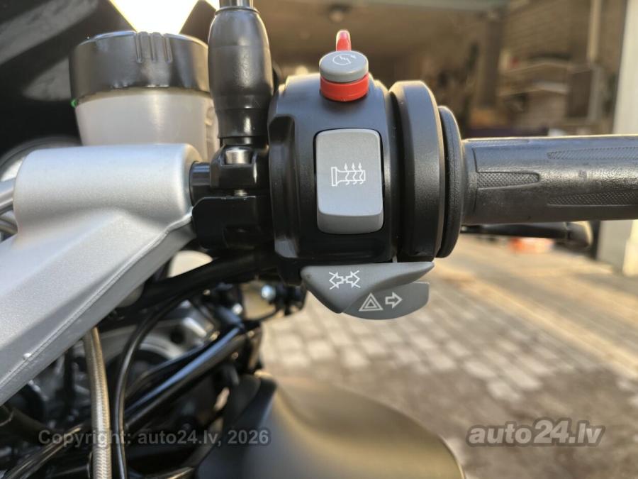 Серый БМВ K 1200R 2007 в Таллин, объемом двигателя 1.16 л и пробегом 60 тыс. км за 7500 €, фото 15 на AUTOMOTO.COM.LV