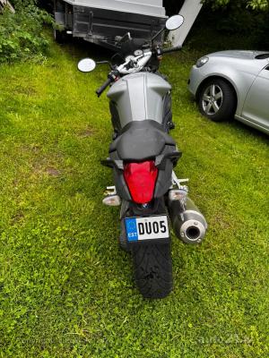 BMW K 1200R 2005 Jehvi, ar dzinēja tilpumu 1.16 L un nobraukumu 58 tūkst. km par 4100 €, foto 5 vietnē AUTOMOTO.COM.LV