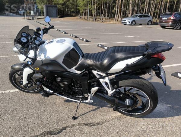 BMW K 1200R 2006 Rīga, ar dzinēja tilpumu 1.20 L un nobraukumu 0 tūkst. km par 4450 €, foto 9 vietnē AUTOMOTO.COM.LV