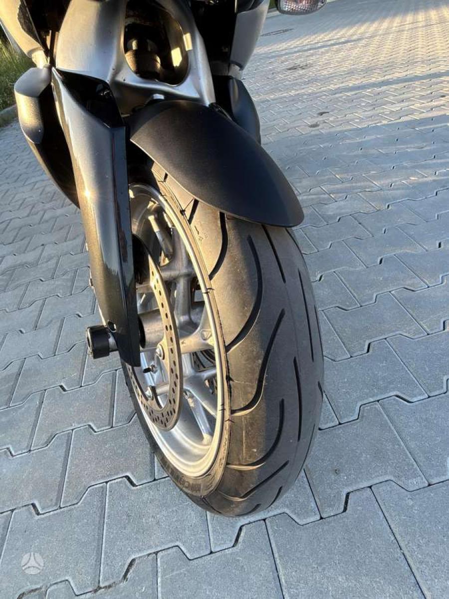 BMW K 1200R 2026 Viļņa, ar dzinēja tilpumu 1.20 L un nobraukumu 73 tūkst. km par 2600 €, foto 8 vietnē AUTOMOTO.COM.LV