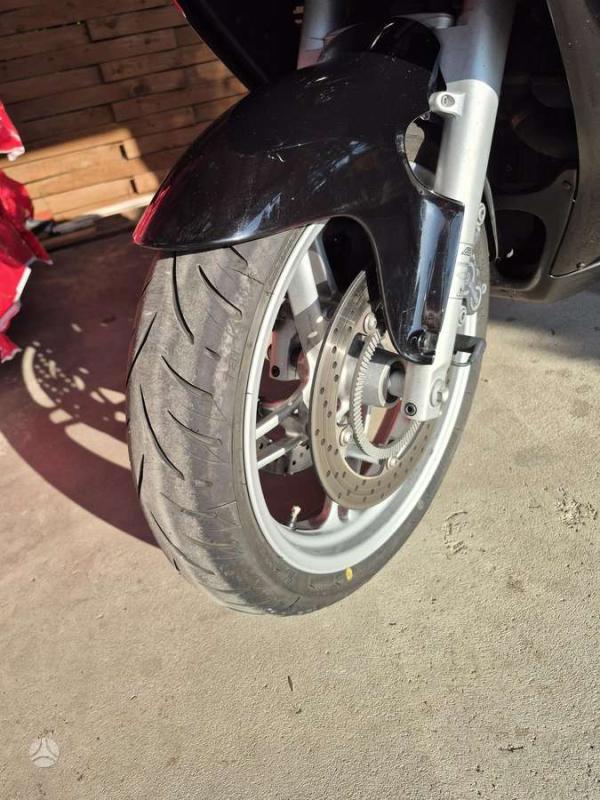 Черный БМВ K 1200RS 1996 в Клайпеда, объемом двигателя 1.20 л и пробегом 49 тыс. км за 2600 €, фото 4 на AUTOMOTO.COM.LV
