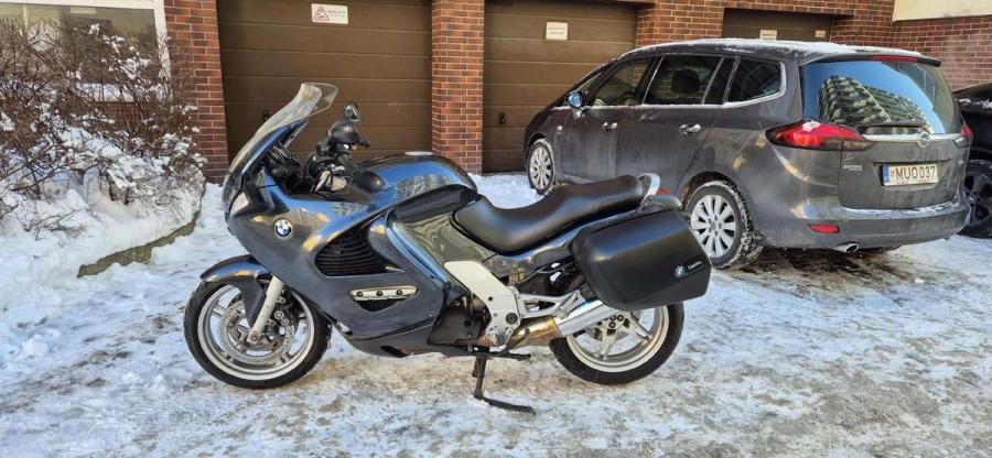 Black BMW K 1200RS 1999 in Vilnius, with an engine capacity of 1.20 L and mileage of 75 thousand km for 1900 €, photo 1 on AUTOMOTO.COM.LV