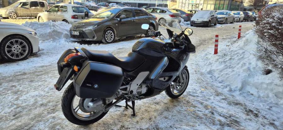 Black BMW K 1200RS 1999 in Vilnius, with an engine capacity of 1.20 L and mileage of 75 thousand km for 1900 €, photo 5 on AUTOMOTO.COM.LV