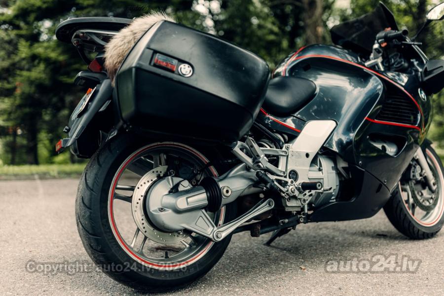Pelēks BMW K 1200RS 2000 Pērnava, ar dzinēja tilpumu 1.18 L un nobraukumu 87 tūkst. km par 3500 €, foto 8 vietnē AUTOMOTO.COM.LV