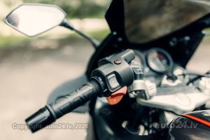 Pelēks BMW K 1200RS 2000 Pērnava, ar dzinēja tilpumu 1.18 L un nobraukumu 87 tūkst. km par 3500 €, foto 16 vietnē AUTOMOTO.COM.LV