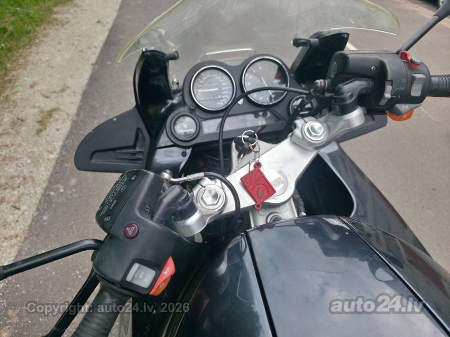 Grey BMW K 1200RS 2001 in Tallinn, with an engine capacity of 0.00 L and mileage of 111 thousand km for 1999 €, photo 4 on AUTOMOTO.COM.LV