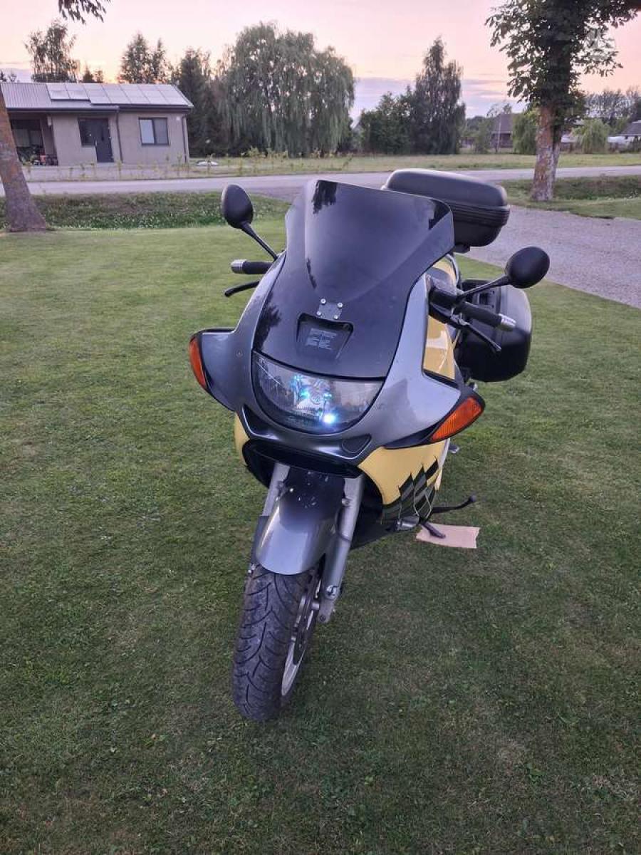 BMW K 1200RS 2000 Šauļi, ar dzinēja tilpumu 1.20 L un nobraukumu 90 tūkst. km par 1550 €, foto 8 vietnē AUTOMOTO.COM.LV