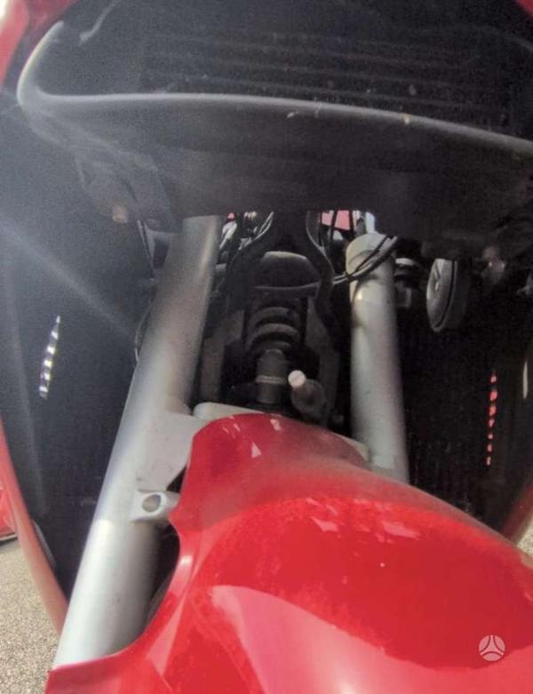 Red BMW K 1200RS 1998 in Kaunas, with an engine capacity of 1.20 L and mileage of 76 thousand km for 960 €, photo 6 on AUTOMOTO.COM.LV