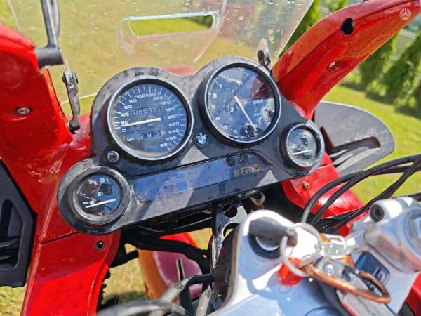 Red BMW K 1200RS 1999 in Elektrenai, with an engine capacity of 1.20 L and mileage of 96 thousand km for 1900 €, photo 5 on AUTOMOTO.COM.LV