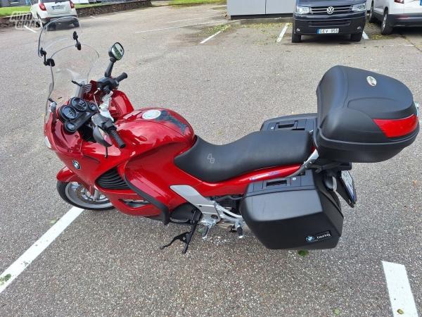 Red BMW K 1200RS 2003 in Raseiniai, with an engine capacity of 1.20 L and mileage of 62 thousand km for 2450 €, photo 1 on AUTOMOTO.COM.LV