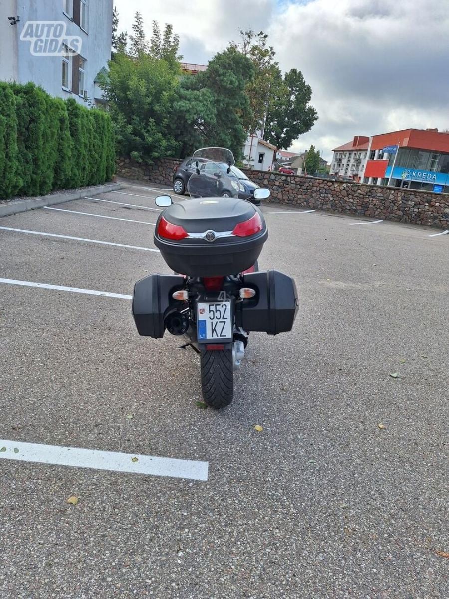 Red BMW K 1200RS 2003 in Raseiniai, with an engine capacity of 1.20 L and mileage of 62 thousand km for 2450 €, photo 8 on AUTOMOTO.COM.LV