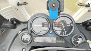 Balts BMW K 1200RS 2002 Liepāja, ar dzinēja tilpumu 1.20 L un nobraukumu 71 tūkst. km par 2750 €, foto 4 vietnē AUTOMOTO.COM.LV