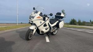 Balts BMW K 1200RS 2002 Liepāja, ar dzinēja tilpumu 1.20 L un nobraukumu 71 tūkst. km par 2750 €, foto 9 vietnē AUTOMOTO.COM.LV