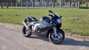 Black BMW K 1200S 2008 in Kaunas, with an engine capacity of 1.20 L and mileage of 43 thousand km for 4500 €, photo 6 on AUTOMOTO.COM.LV