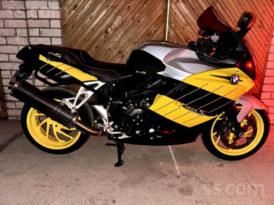 BMW K 1200S 2005 Rīga, ar dzinēja tilpumu 1.20 L un nobraukumu 0 tūkst. km par 3300 €, foto 1 vietnē AUTOMOTO.COM.LV