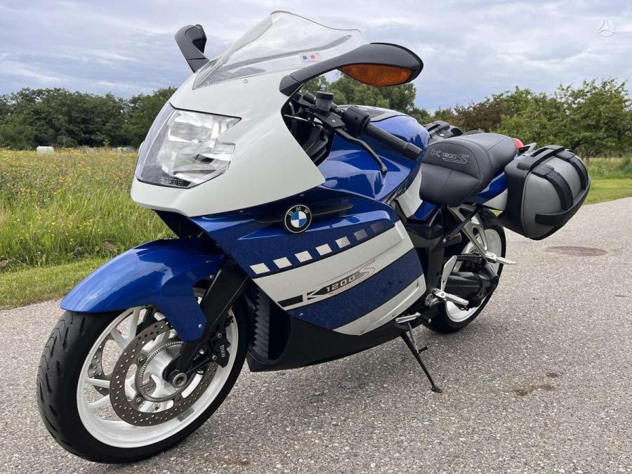 BMW K 1200S 2005 Tauragė, ar dzinēja tilpumu 1.16 L un nobraukumu 44 tūkst. km par 3100 €, foto 1 vietnē AUTOMOTO.COM.LV