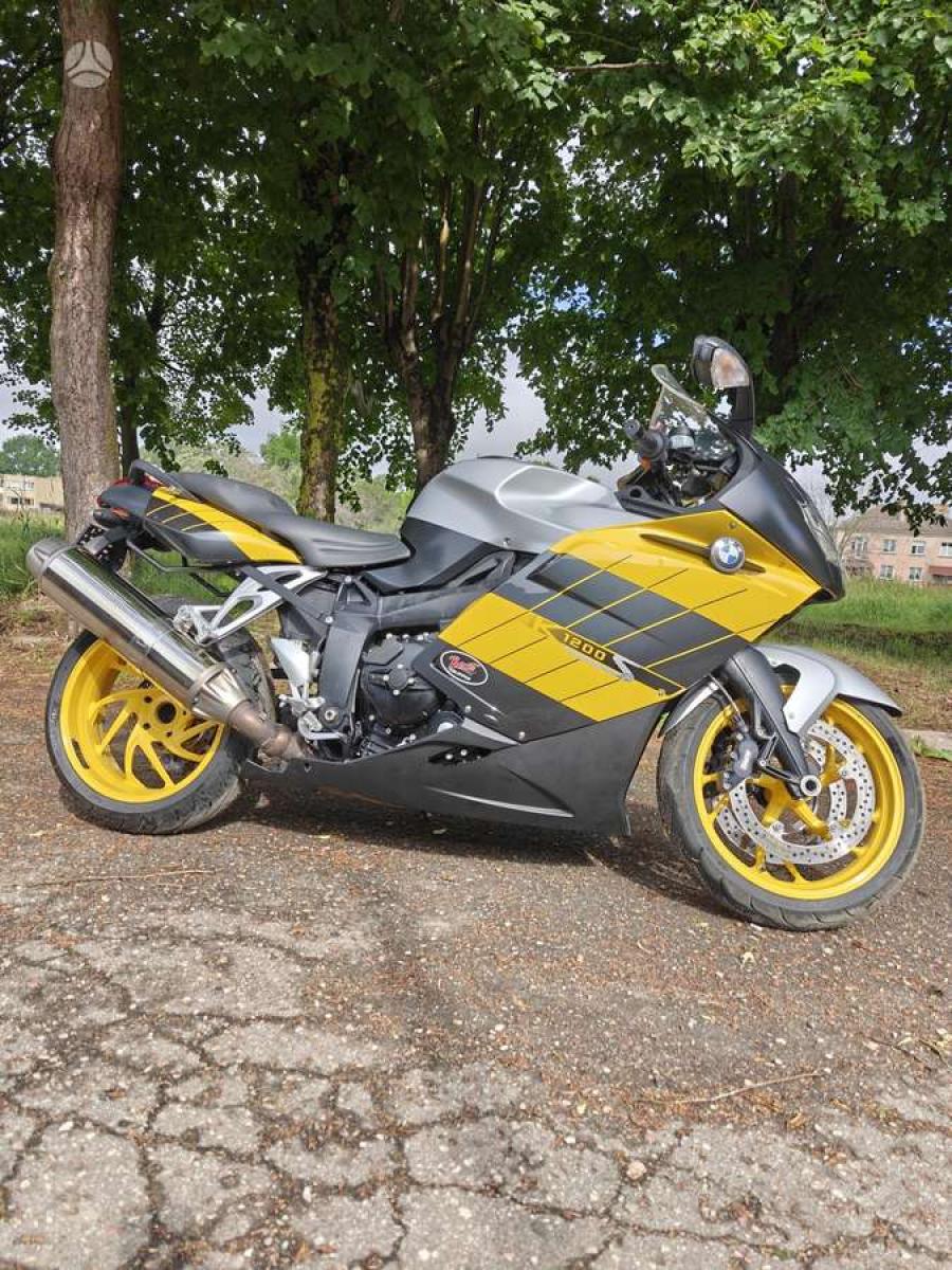 BMW K 1200S 2005 in Siauliai, with an engine capacity of 0.00 L and mileage of 28 thousand km for 3600 €, photo 1 on AUTOMOTO.COM.LV