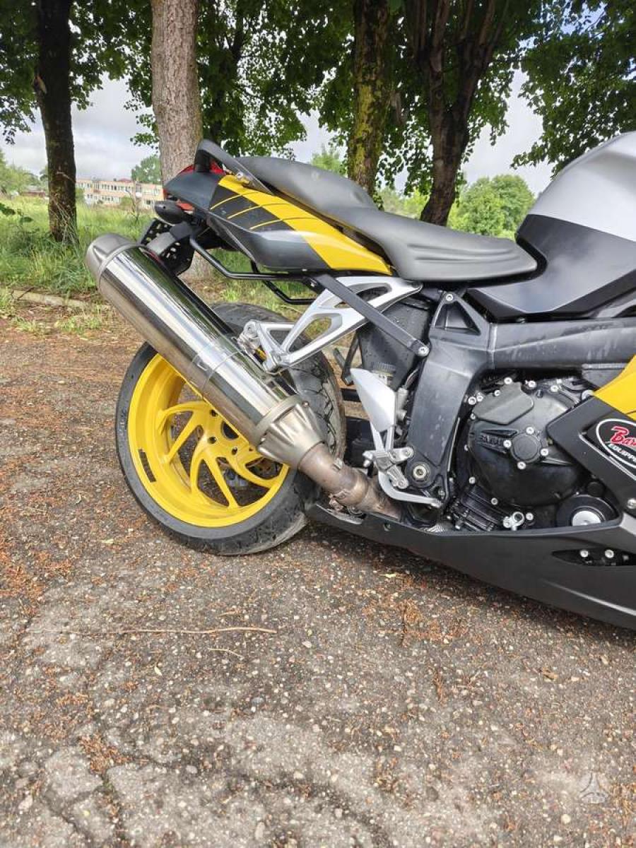 BMW K 1200S 2005 in Siauliai, with an engine capacity of 0.00 L and mileage of 28 thousand km for 3600 €, photo 5 on AUTOMOTO.COM.LV