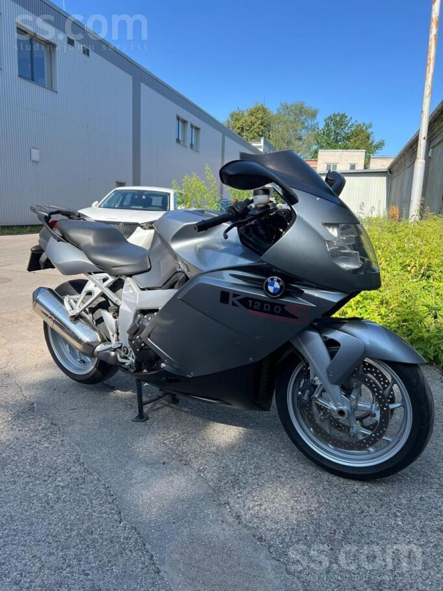 BMW K 1200S 2006 in Riga, with an engine capacity of 1.20 L and mileage of 0 thousand km for 3650 €, photo 5 on AUTOMOTO.COM.LV