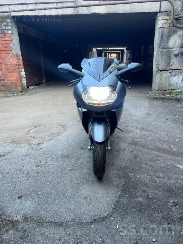 BMW K 1200S 2006 Rīga, ar dzinēja tilpumu 1.20 L un nobraukumu 0 tūkst. km par 3550 €, foto 4 vietnē AUTOMOTO.COM.LV