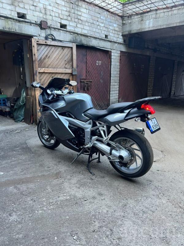 BMW K 1200S 2006 Rīga, ar dzinēja tilpumu 1.20 L un nobraukumu 0 tūkst. km par 3550 €, foto 6 vietnē AUTOMOTO.COM.LV