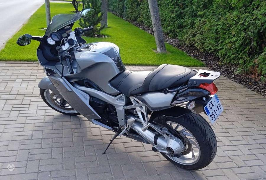BMW K 1200S 2006 Tauragė, ar dzinēja tilpumu 1.20 L un nobraukumu 43 tūkst. km par 2700 €, foto 4 vietnē AUTOMOTO.COM.LV