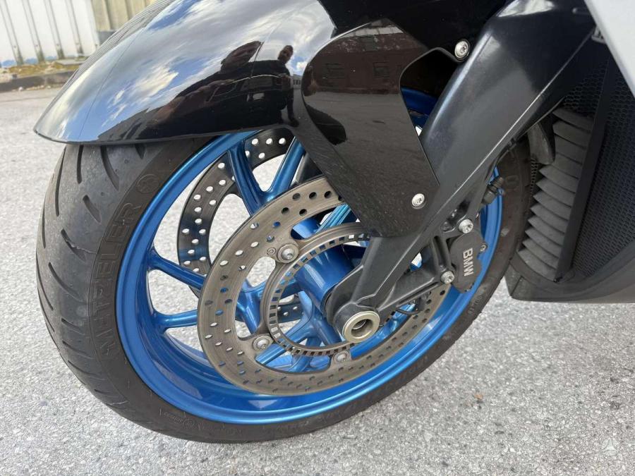 БМВ K 1200S 2008 в Шяуляй, объемом двигателя 0.00 л и пробегом 70 тыс. км за 3599 €, фото 8 на AUTOMOTO.COM.LV