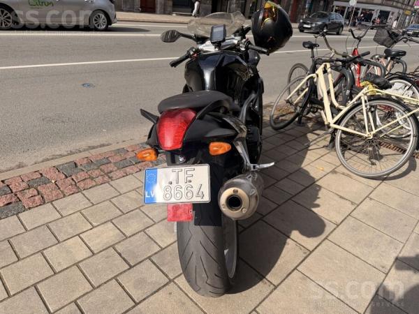 БМВ K 1200S 2008 в Рига на AUTOMOTO.COM.LV БМВ K 1200S 2008 в Рига, объемом двигателя 1.20 л и пробегом 0 тыс. км за 2900 €, фото 4 на AUTOMOTO.COM.LV