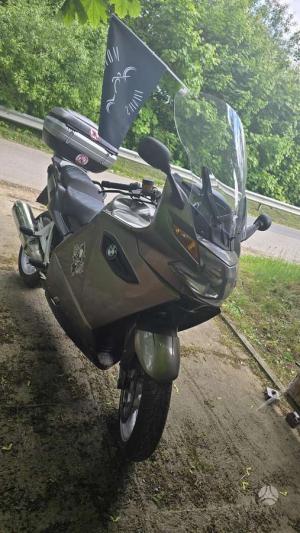 Pelēks BMW K 1300GT 2009 Viļņa, ar dzinēja tilpumu 1.30 L un nobraukumu 59 tūkst. km par 5499 €, foto 6 vietnē AUTOMOTO.COM.LV