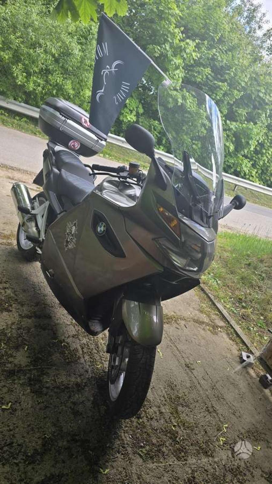 Pelēks BMW K 1300GT 2009 Viļņa, ar dzinēja tilpumu 1.30 L un nobraukumu 59 tūkst. km par 5499 €, foto 6 vietnē AUTOMOTO.COM.LV