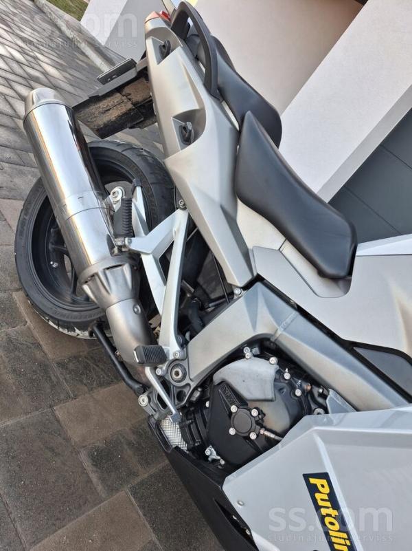 BMW K 1300GT 2009 Rīga, ar dzinēja tilpumu 1.30 L un nobraukumu 0 tūkst. km par 5500 €, foto 5 vietnē AUTOMOTO.COM.LV
