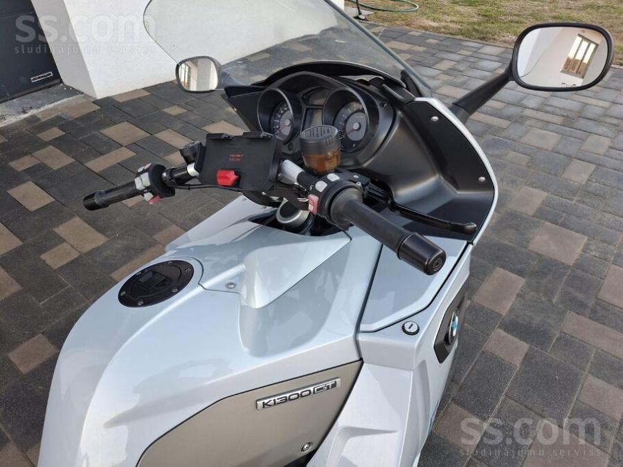 BMW K 1300GT 2009 in Riga, with an engine capacity of 1.30 L and mileage of 0 thousand km for 5500 €, photo 7 on AUTOMOTO.COM.LV