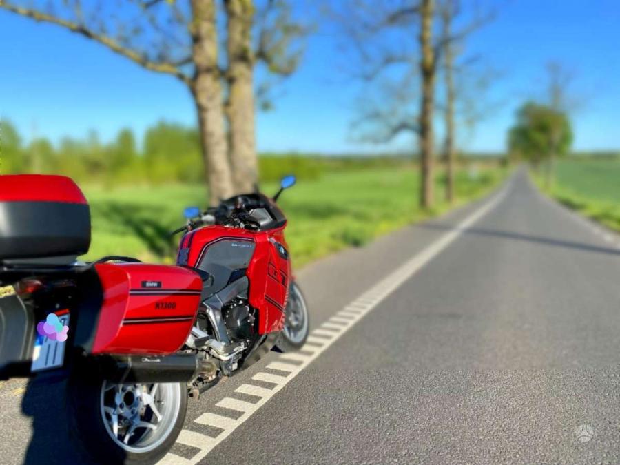 Red BMW K 1300GT 2010 in Jonava, with an engine capacity of 1.30 L and mileage of 60 thousand km for 6700 €, photo 5 on AUTOMOTO.COM.LV