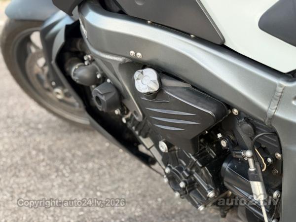 Серый БМВ K 1300R 2011 в Вильянди, объемом двигателя 1.30 л и пробегом 102 тыс. км за 7300 €, фото 5 на AUTOMOTO.COM.LV