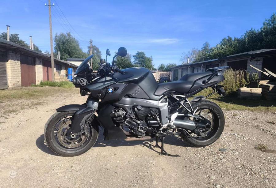 BMW K 1300R 2010 in Kretinga, with an engine capacity of 1.29 L and mileage of 77 thousand km for 4000 €, photo 7 on AUTOMOTO.COM.LV