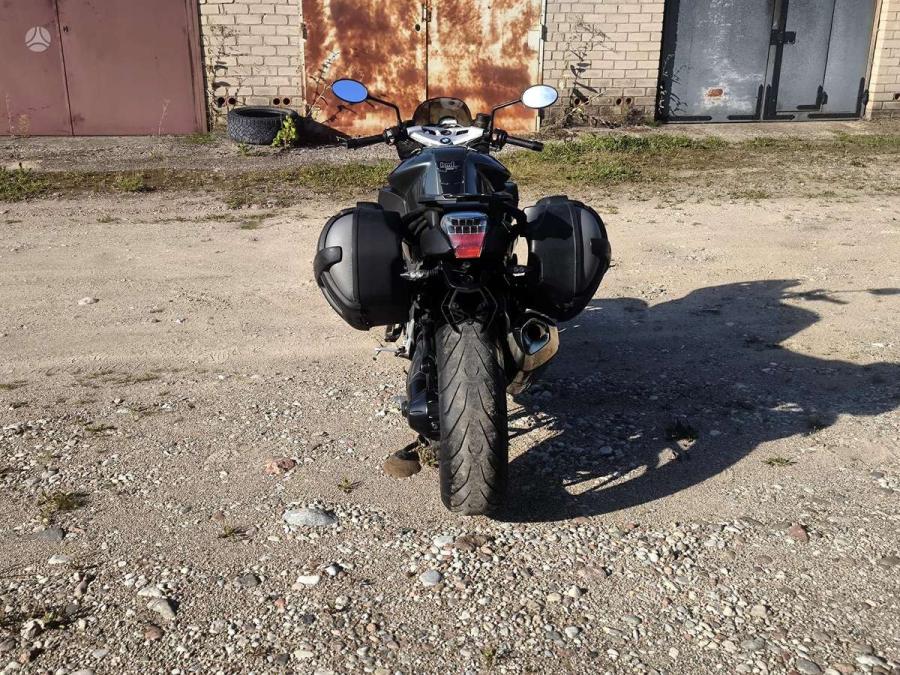 BMW K 1300R 2010 in Kretinga, with an engine capacity of 1.29 L and mileage of 77 thousand km for 4000 €, photo 9 on AUTOMOTO.COM.LV